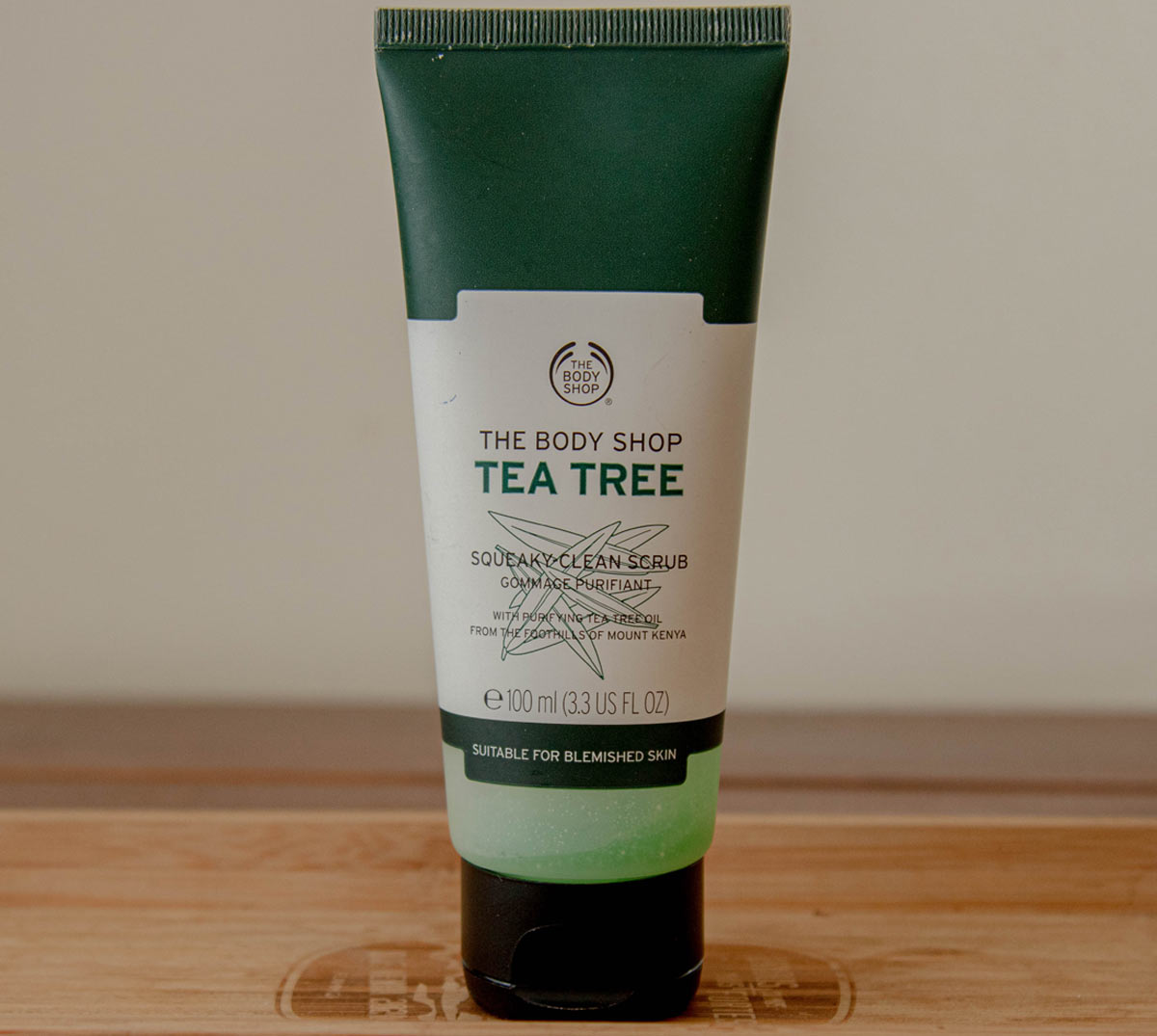 Esfoliante facial TBS da linha Tea Tree | Fios de Nylon